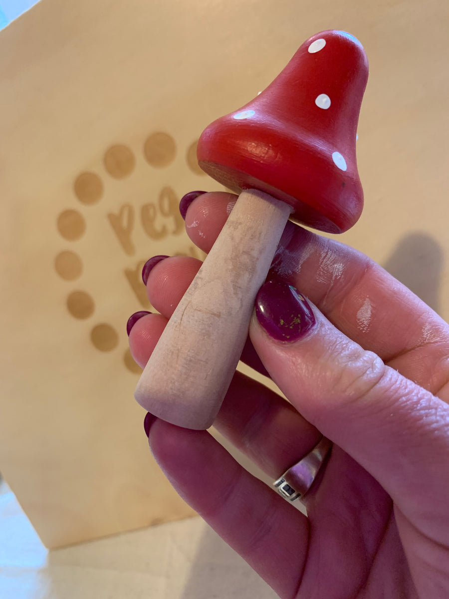 Seconds Peg Dolls #82 – Peg Play Designs